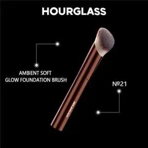 Hourglass | Makeup | Hourglass Makeup Brush No2 Ambient Soft Glow ...